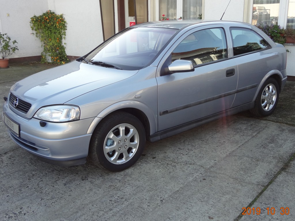 Opel Astra Selection Comfort - Autohaus Hacker