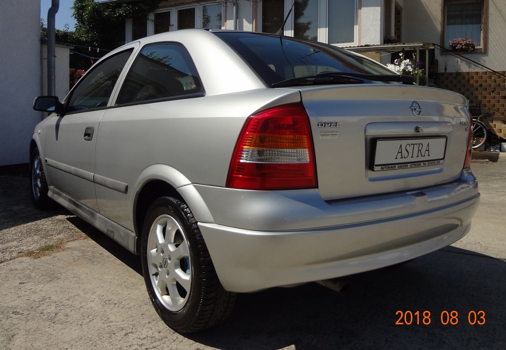 Opel Astra Selection - Autohaus Hacker