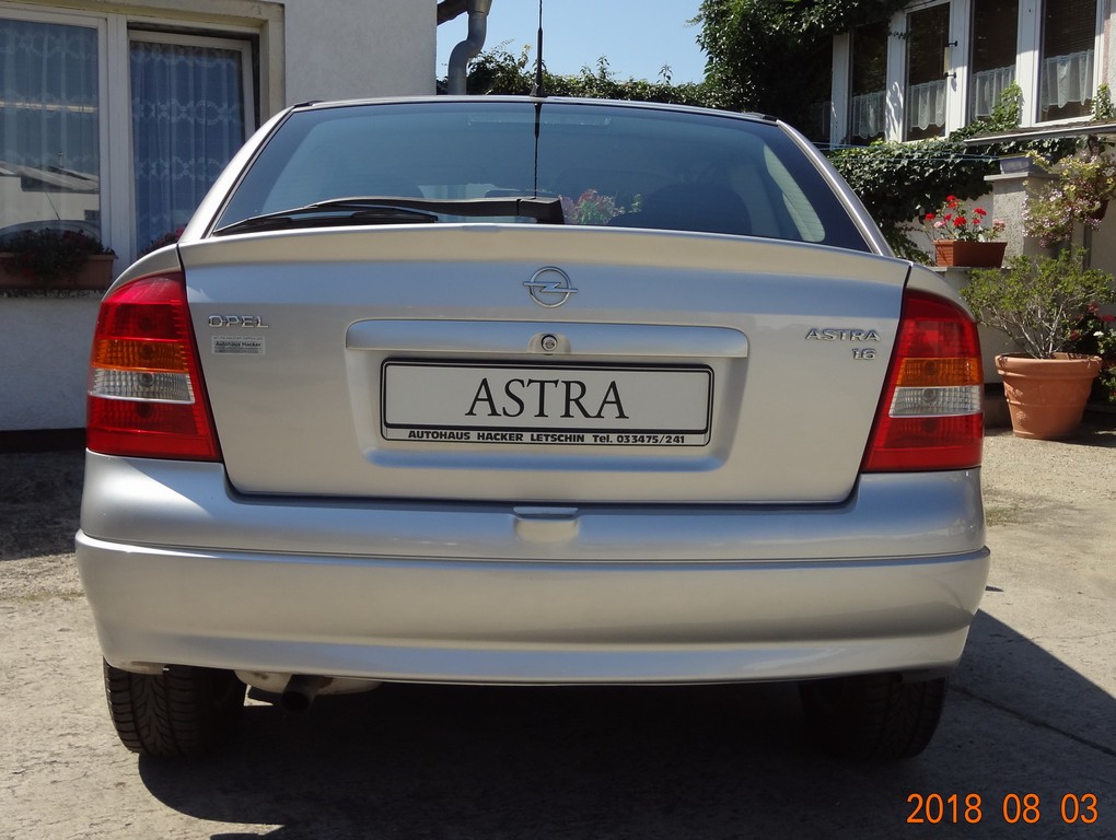 Opel Astra Selection - Autohaus Hacker